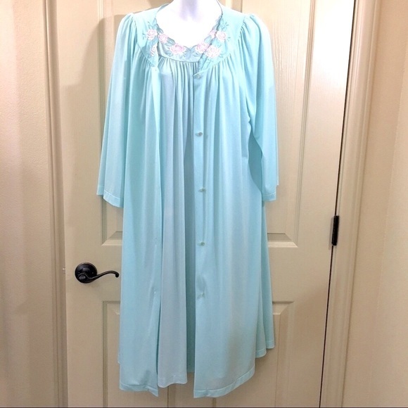 Shadowline | Intimates & Sleepwear | Shadowline 2piece | Poshmark